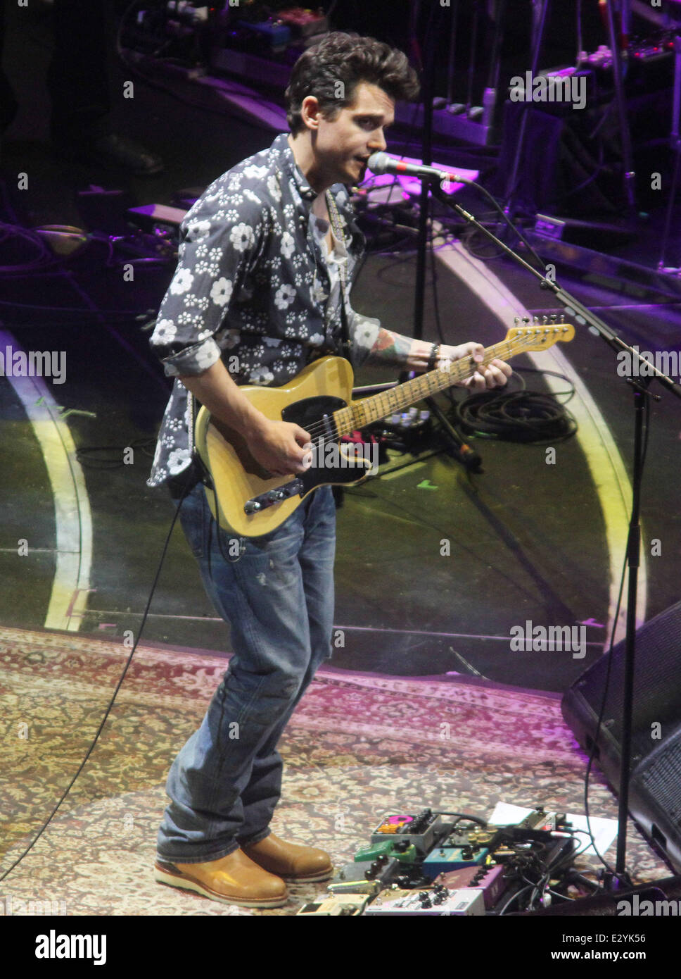2013 Crossroads Guitar Festival at Madison Square Garden Featuring ...