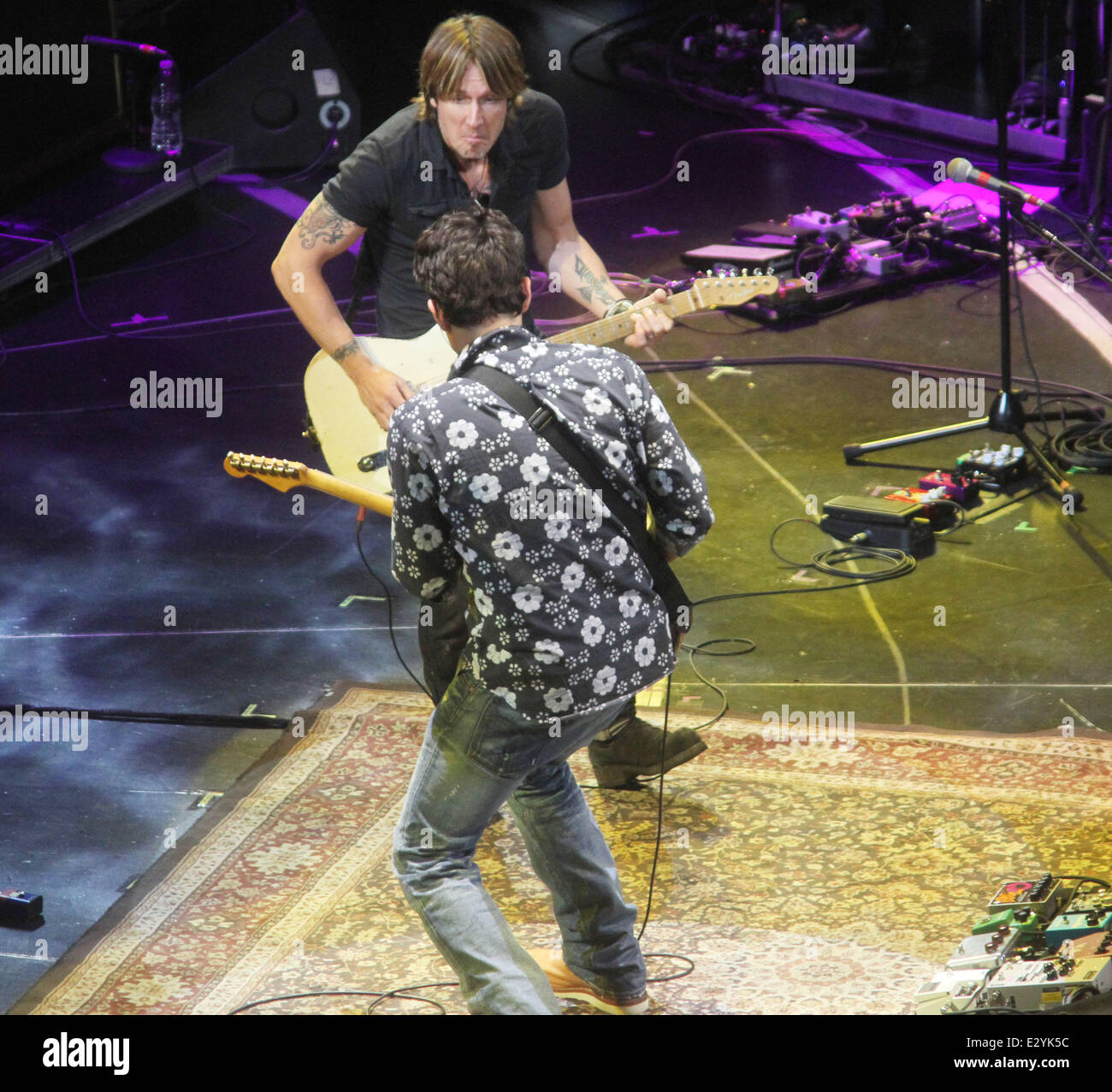 John mayer crossroads guitar festival hi-res stock photography and ...