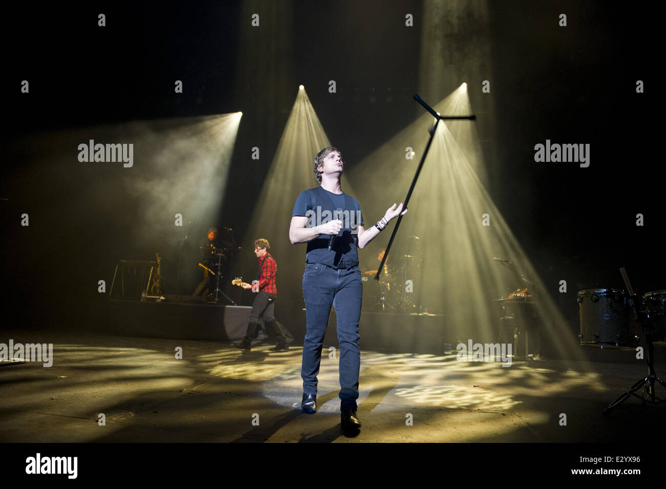 Matchbox 20 performing live hi-res stock photography and images - Alamy