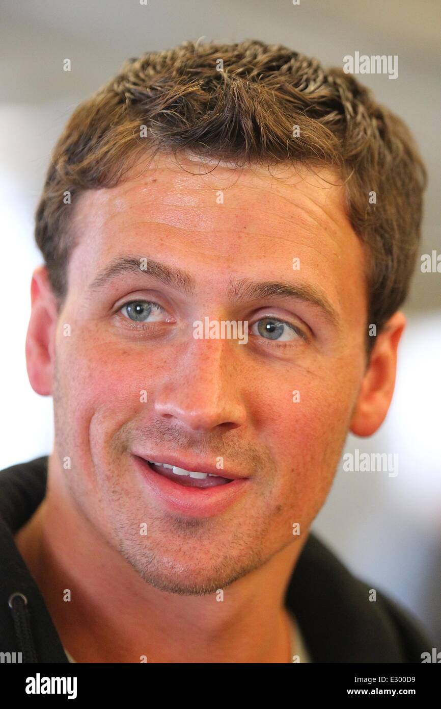 Ryan Lochte arrives at Los Angeles International Airport Featuring ...