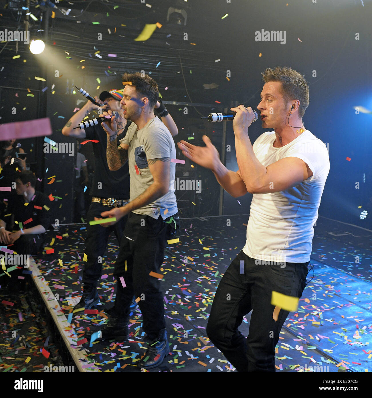 Five band 90s hi-res stock photography and images - Alamy