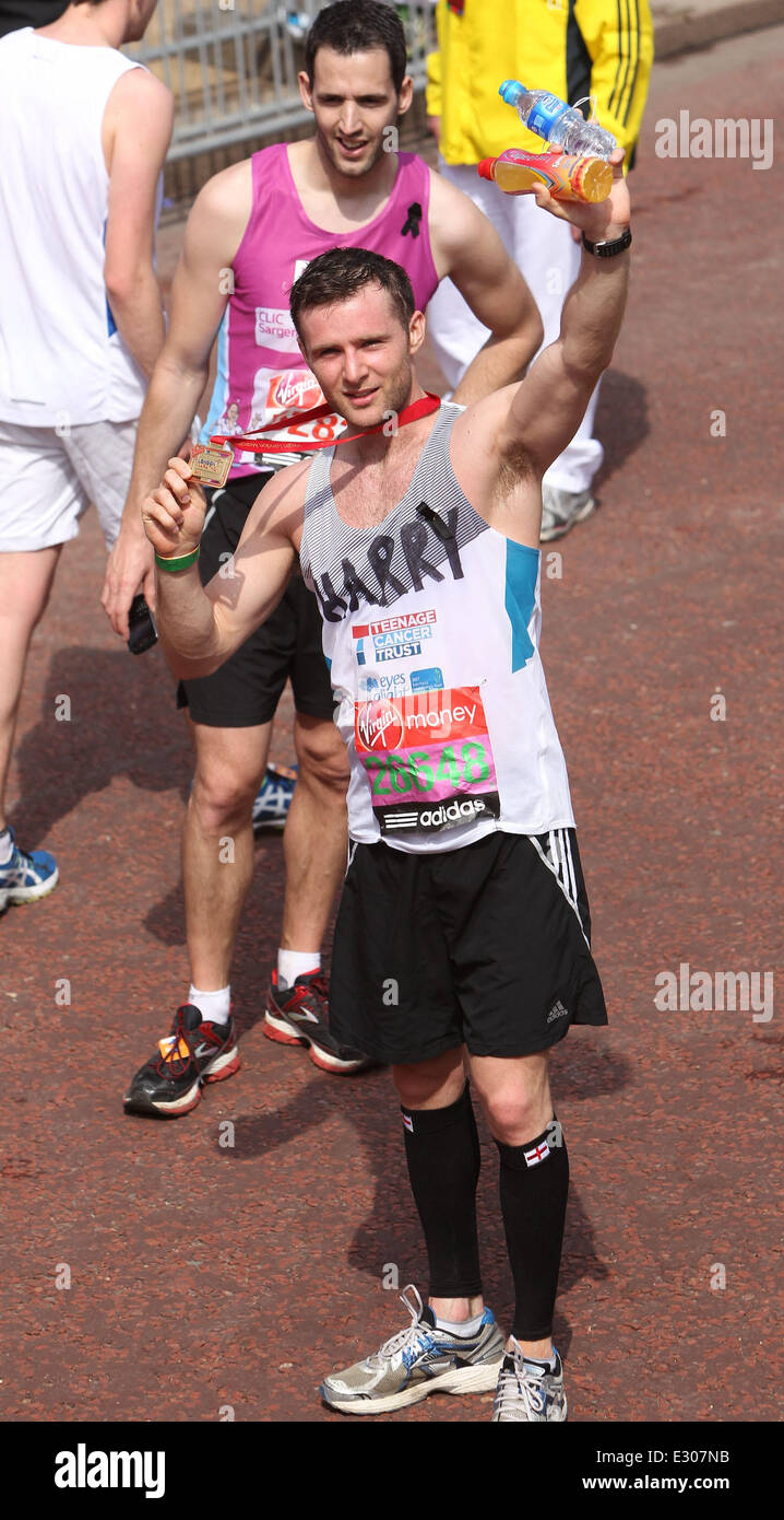 Harry judd marathon hi-res stock photography and images - Alamy