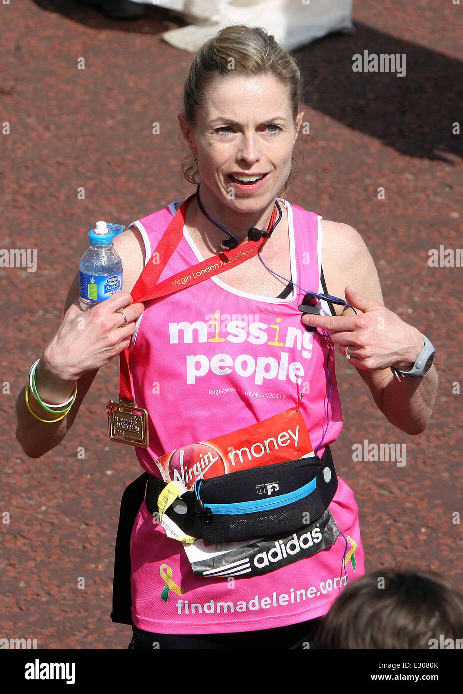 London marathon personality hi-res stock photography and images - Alamy