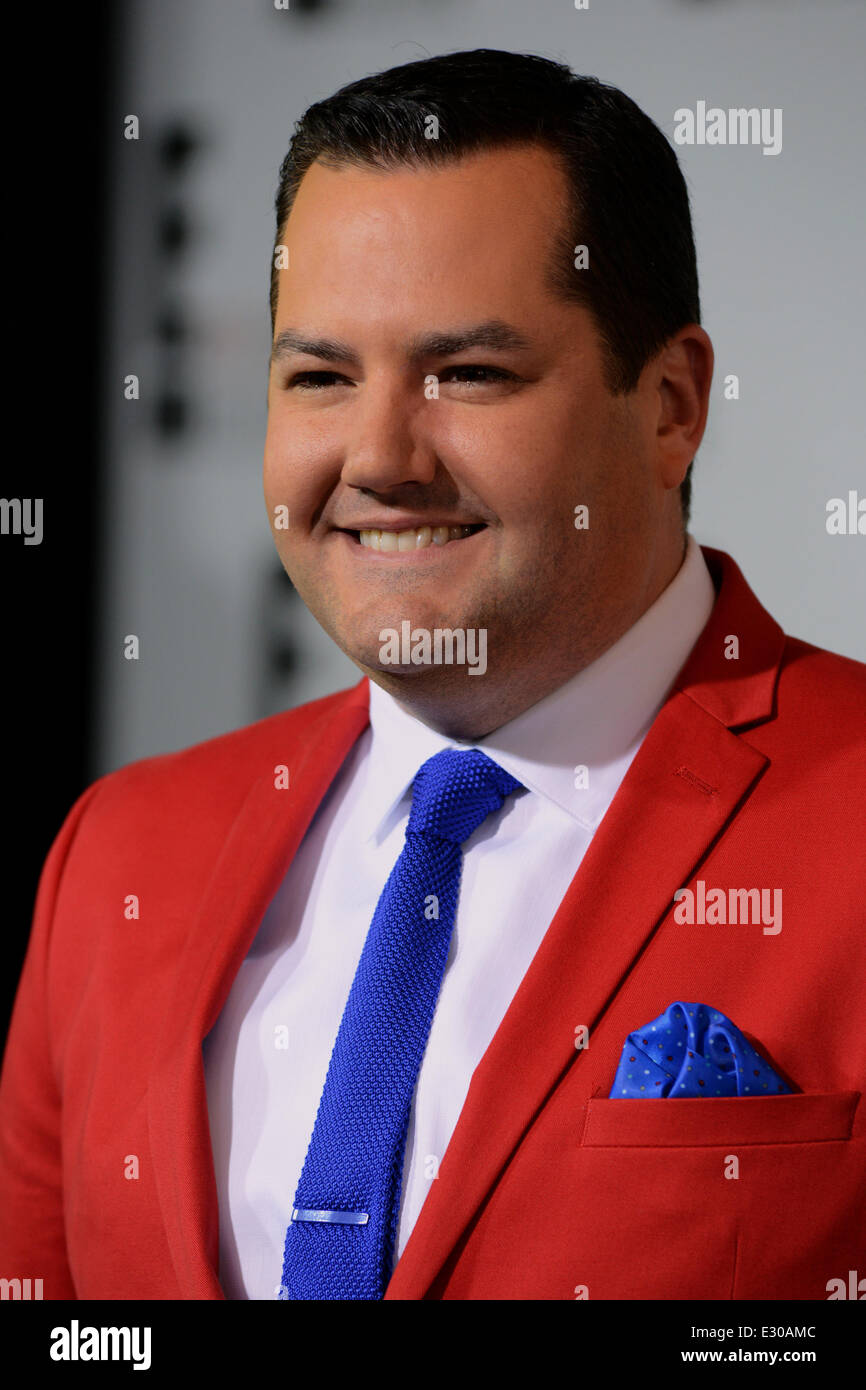 2013 E Upfront Presentation Arrivals Featuring Ross Mathews Where New York City United