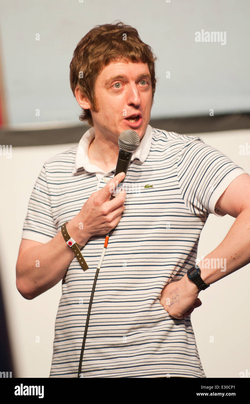 Brilliant comedian hi-res stock photography and images - Alamy