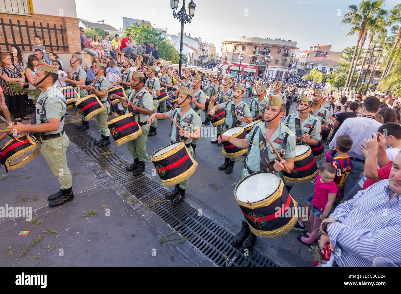 Spanish legionnaires playing drums during an Easter parade Stock Photo ...