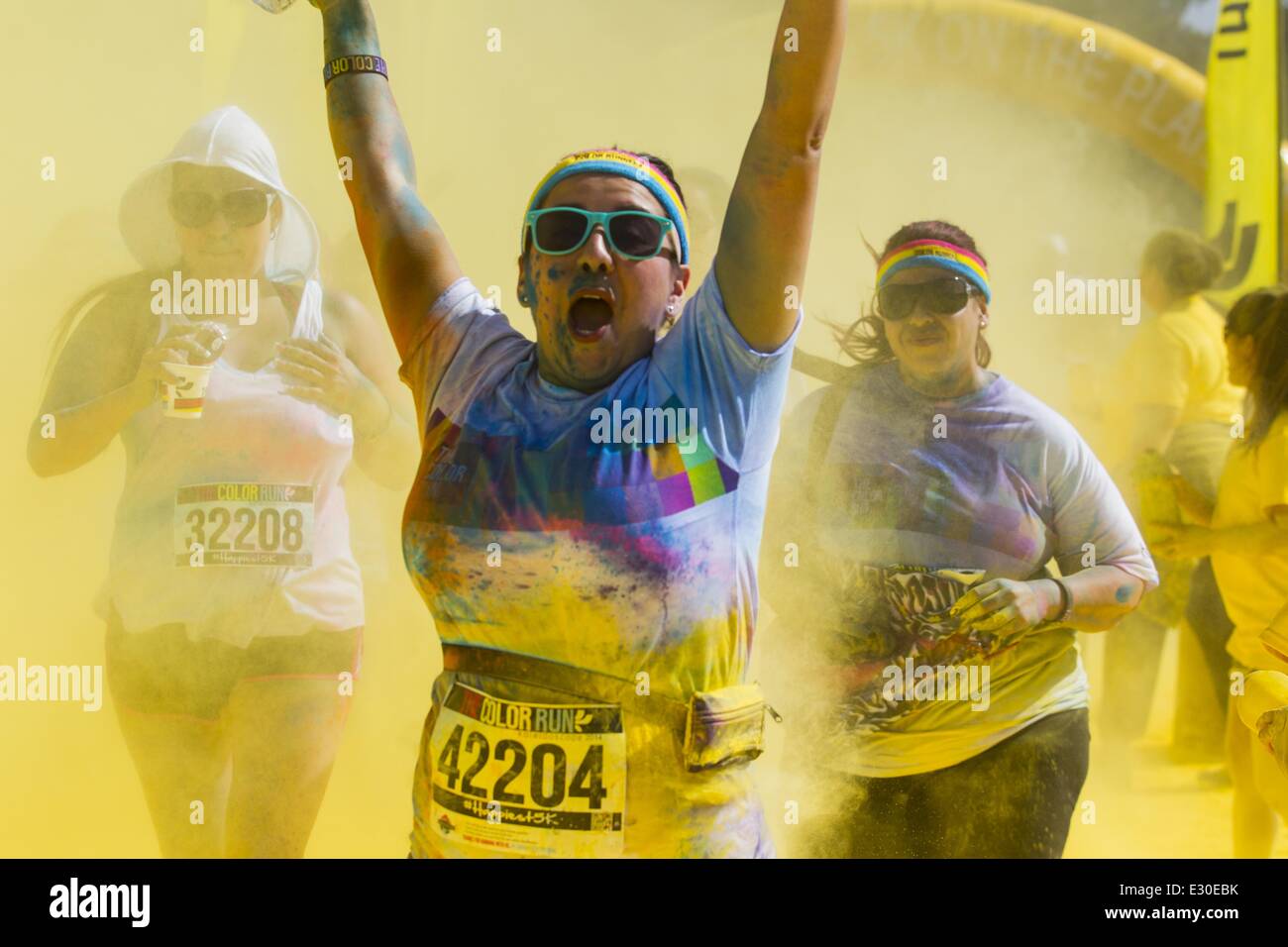 Los Angeles, California, USA. 21st June, 2014. People take part in the ...