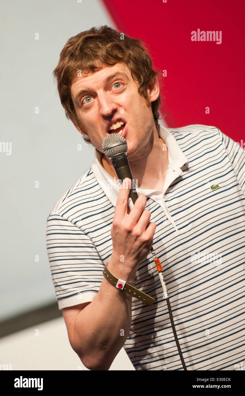 Brilliant comedian hi-res stock photography and images - Alamy