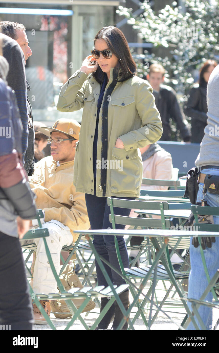 Filming scenes for 'Newsroom' at Madison Square Park in Manhattan ...