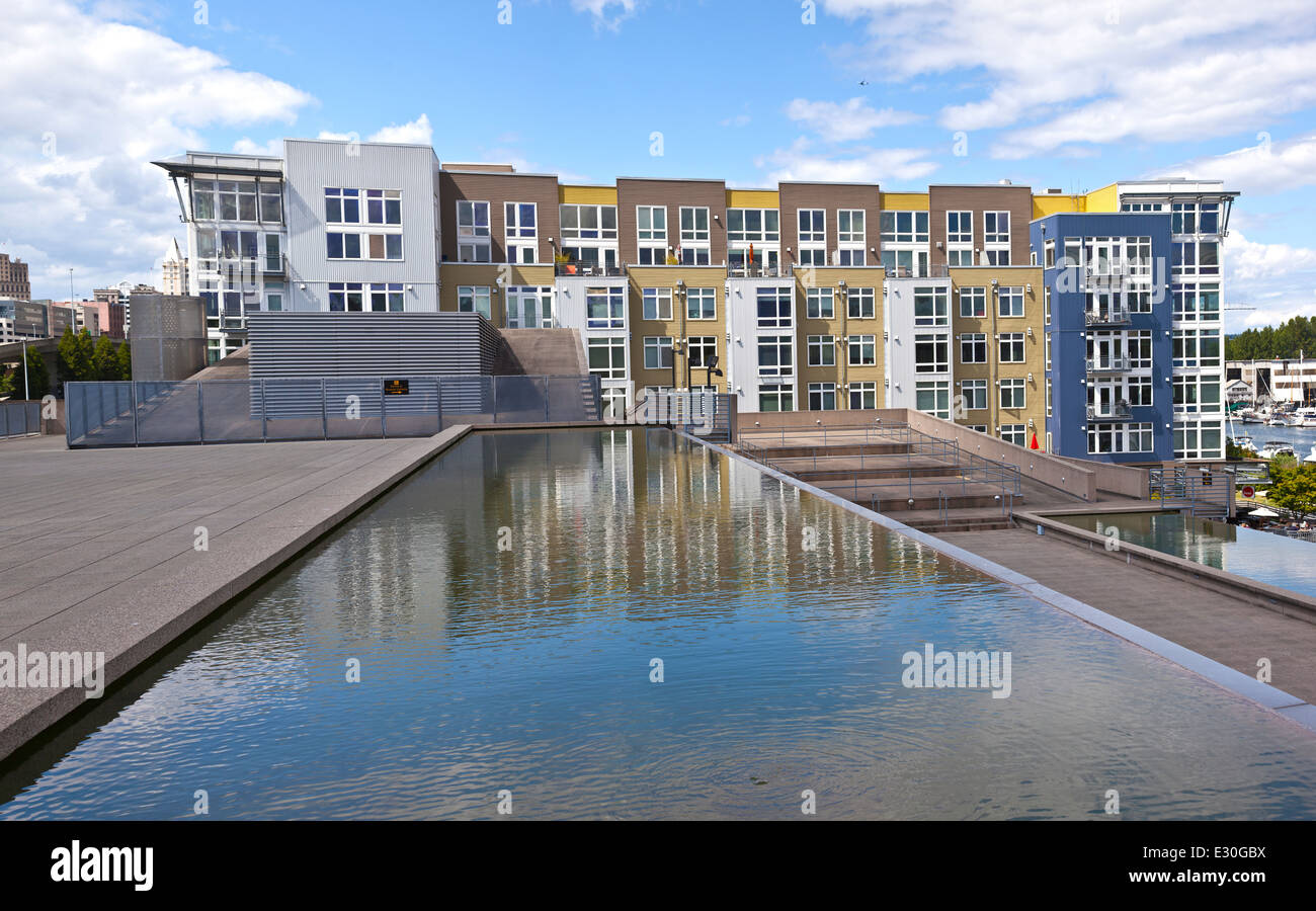 Residential squares hi-res stock photography and images - Alamy