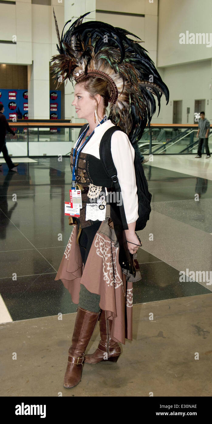 Chicago Comic & Entertainment Expo 2013 (C2E2) Featuring: atmosphere ...