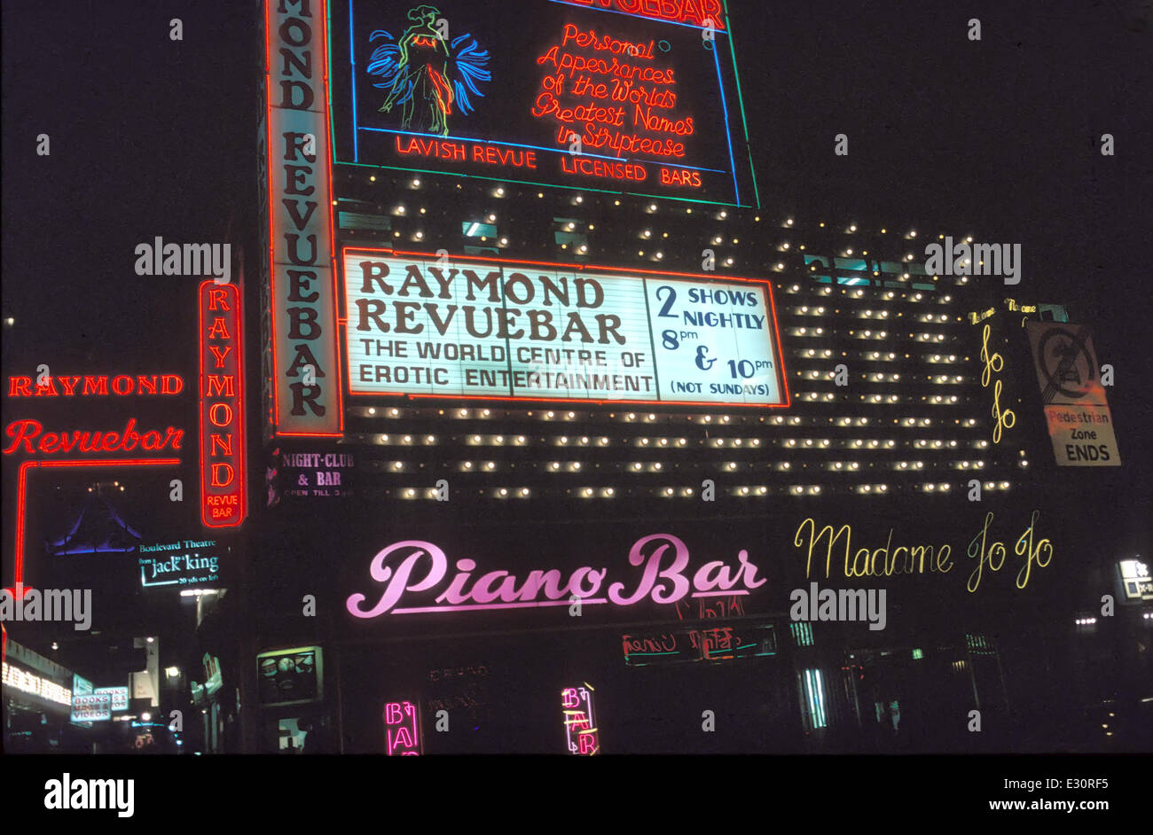 Raymond revue bar hi-res stock photography and images - Alamy