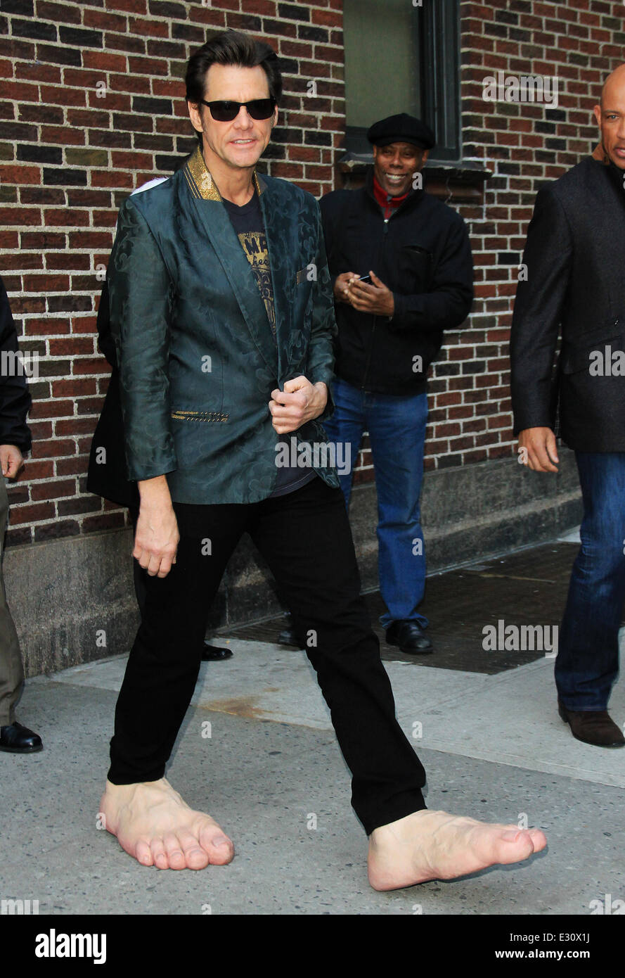 Jim Carrey departs the Ed Sullivan Theater for 'The Late Show with ...