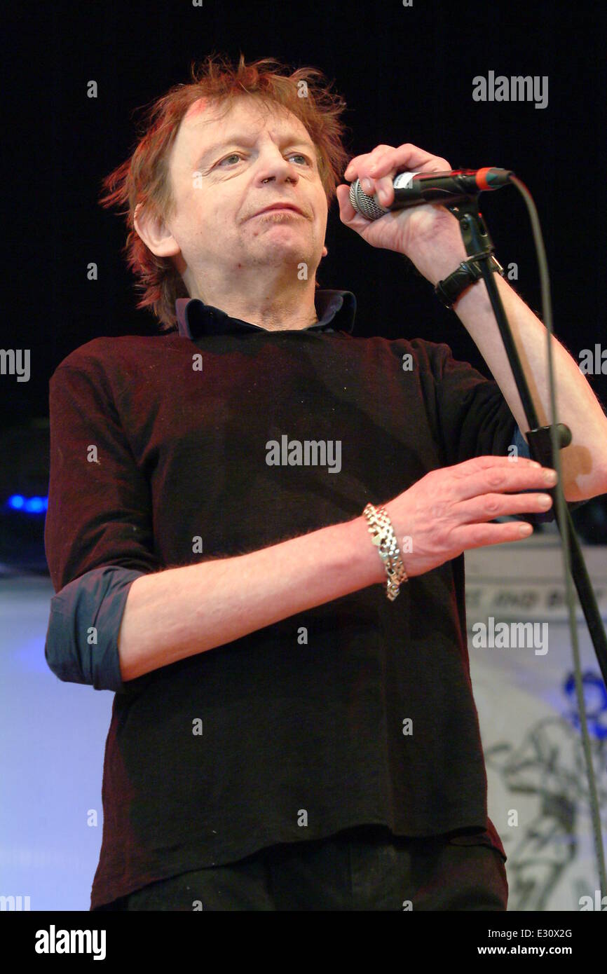 E guitars hi-res stock photography and images - Alamy