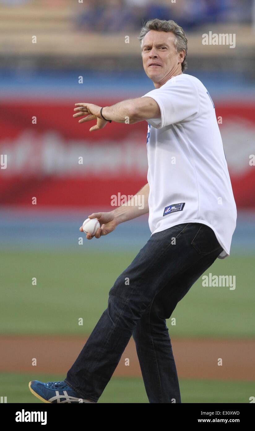 Tate Donovan throws the first pitch at the Los Angeles Dodgers vs ...