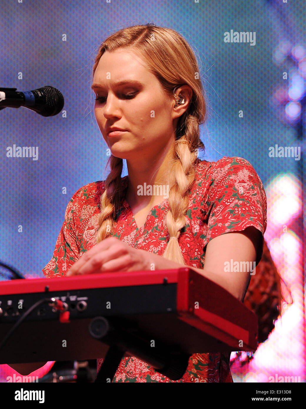 Edward Sharpe and The Magnetic Zeros performing at SunFest Music and ...