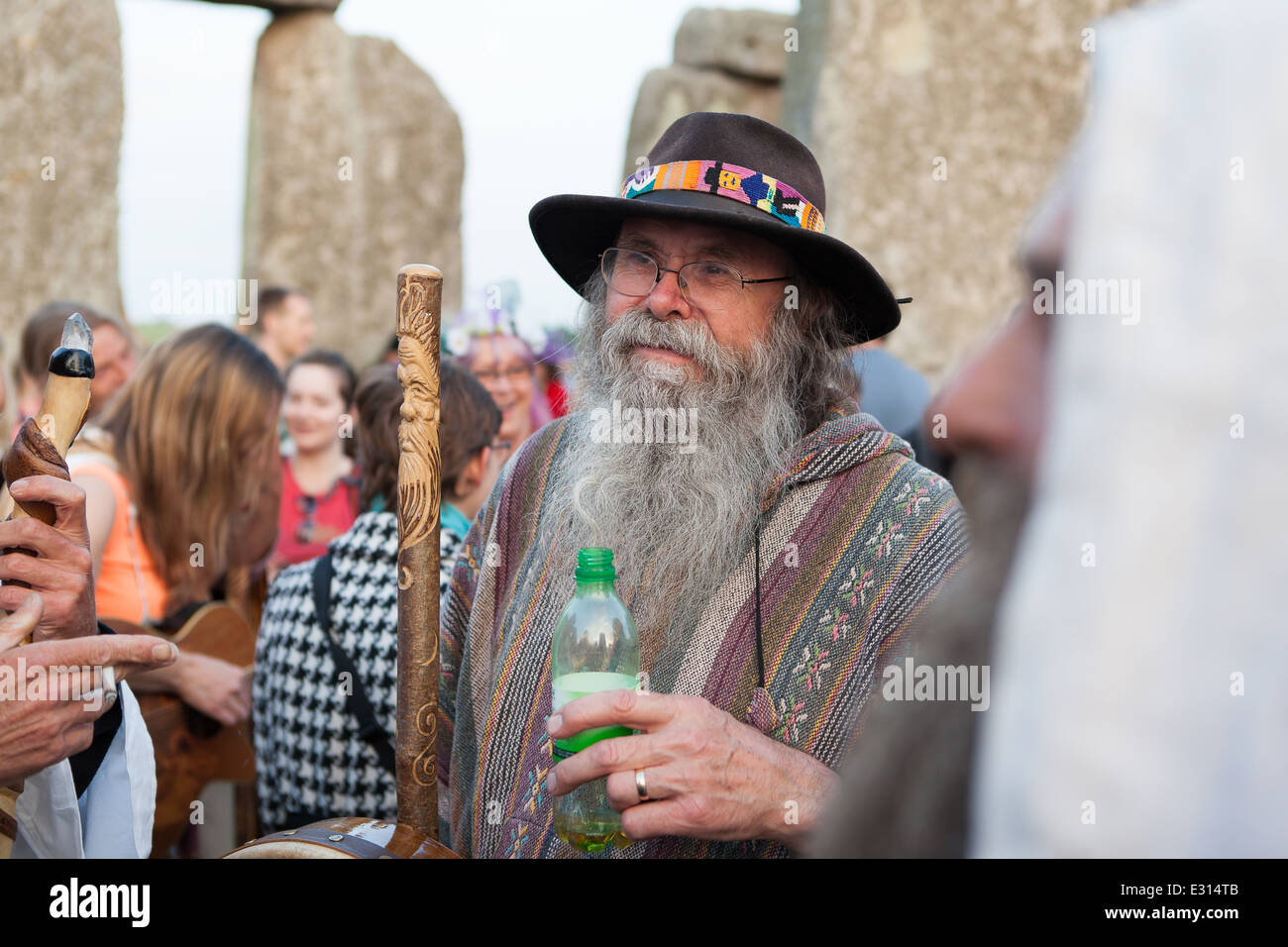 Summer solstice, at Stonehenge, Wiltshire, England Stock Photo - Alamy