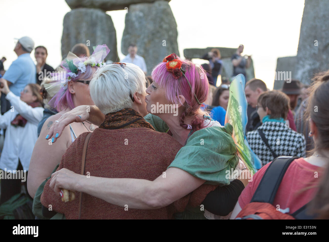 Summer solstice, at Stonehenge, Wiltshire, England Stock Photo - Alamy