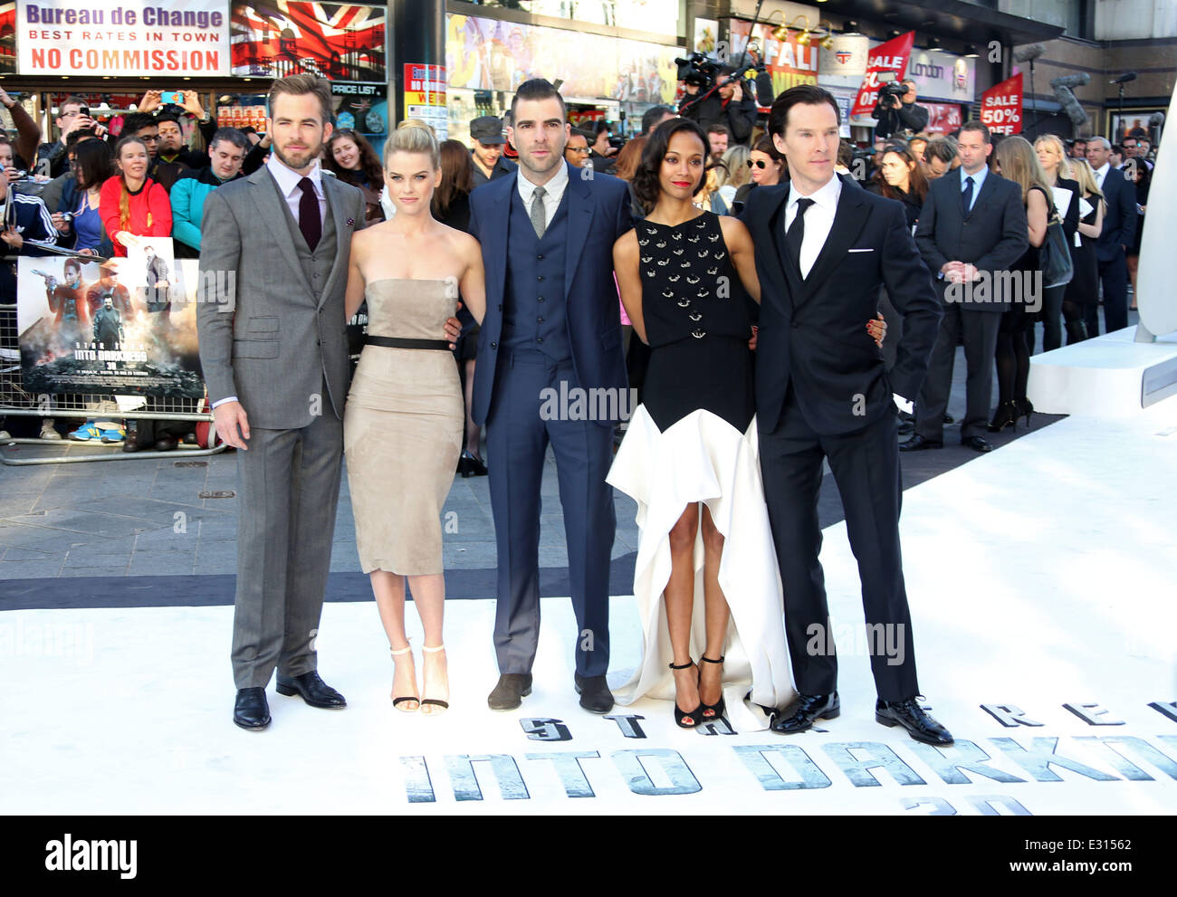 Zoe saldana and benedict cumberbatch High Resolution Stock Photography ...