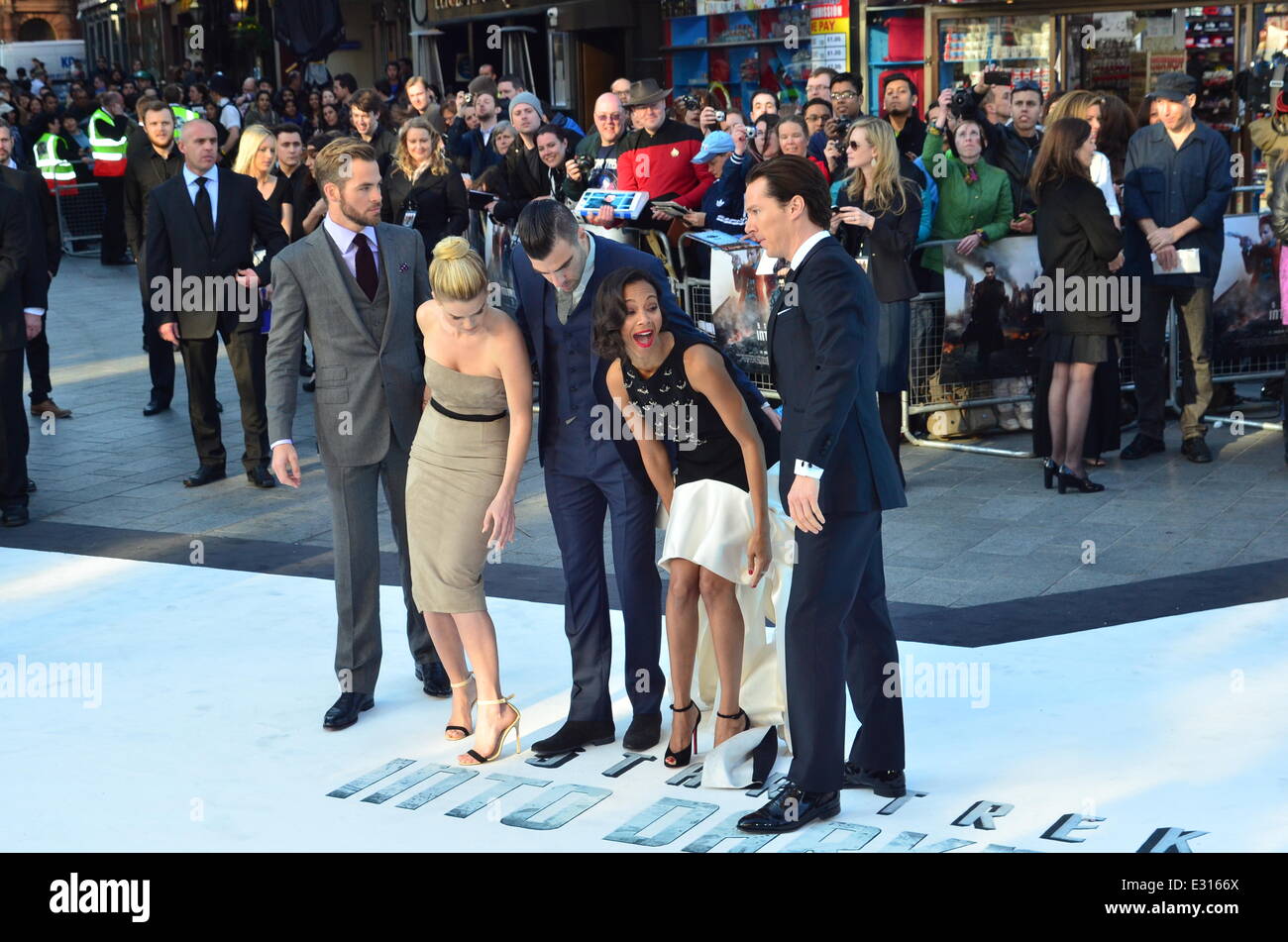 Zoe saldana and benedict cumberbatch High Resolution Stock Photography ...