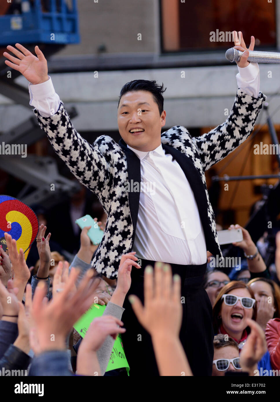 South Korean rapper PSY performing live at Rockefeller Center as part ...