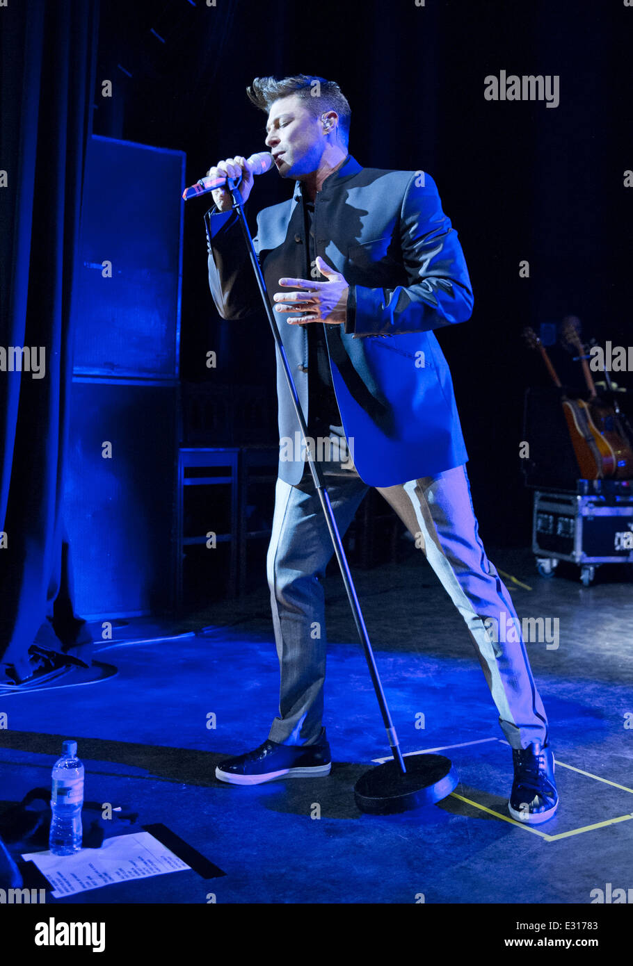 Blue performing live at the Shepherds Bush Empire Featuring: Blue ...