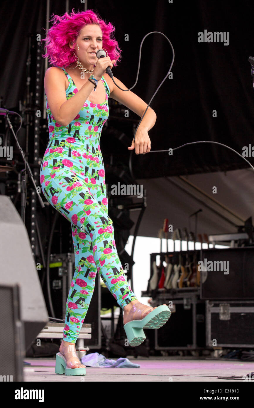 Dover, Delaware, USA. 21st June, 2014. Vocalist LIZZY PLAPINGER of the ...