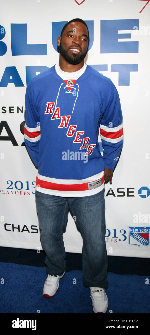 New York Rangers Roll Out the "Blue Carpet presented by Chase" for Game ...