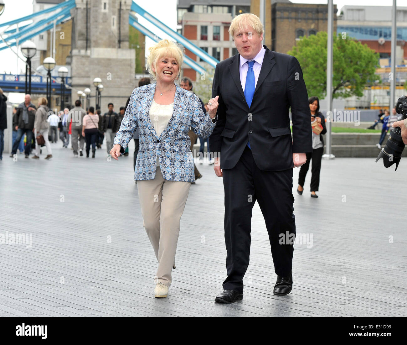 Mayor of London Boris Johnson and EastEnders star Barbara Windsor hold ...