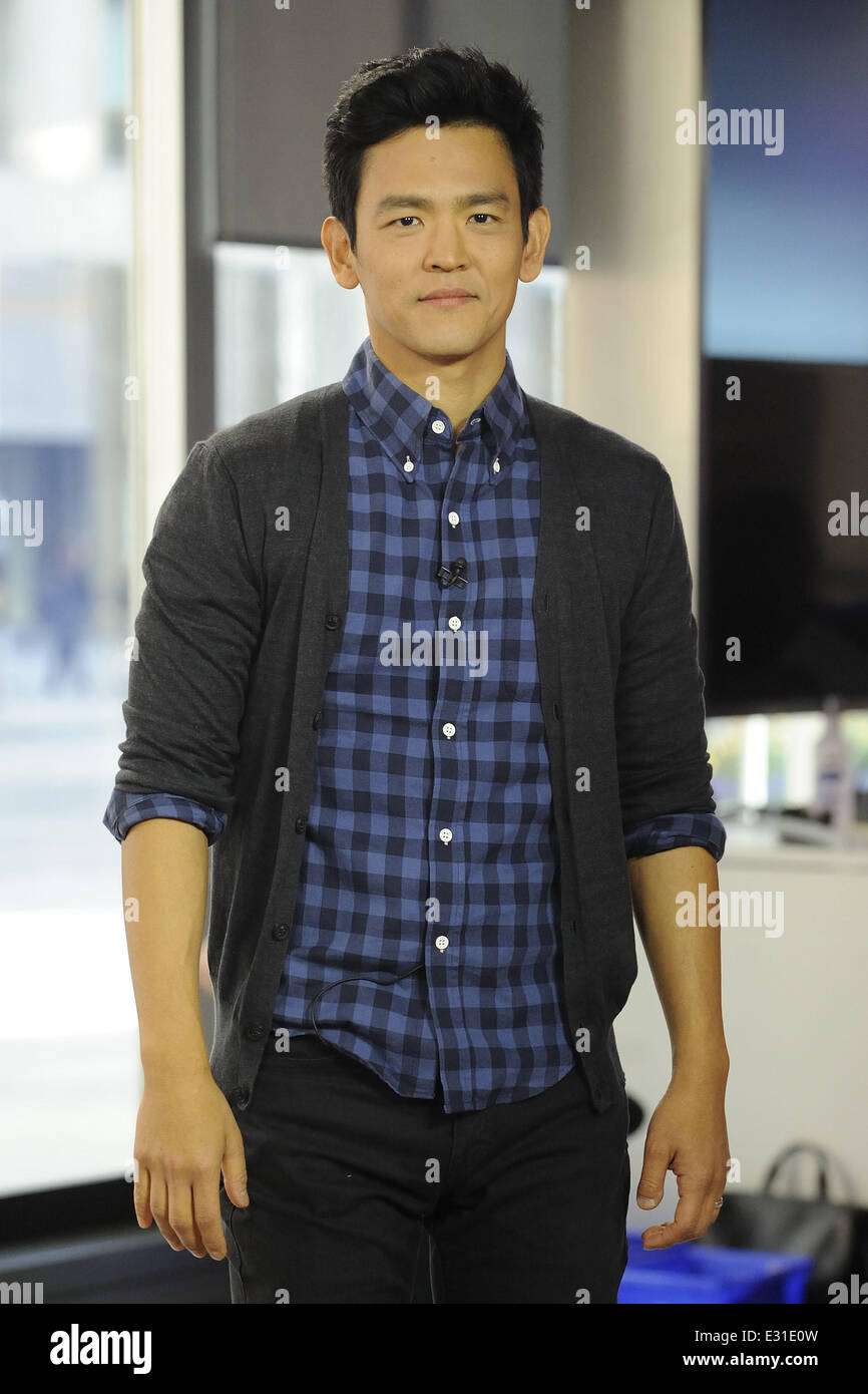 John Cho discusses his role as Hikaru Sulu in director J.J. Abrams ...