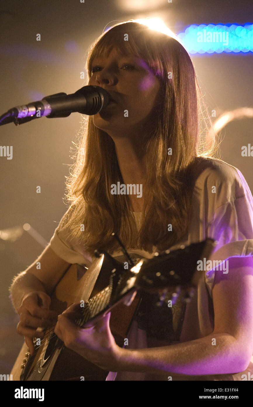 Oran mor glasgow performance hi-res stock photography and images - Alamy
