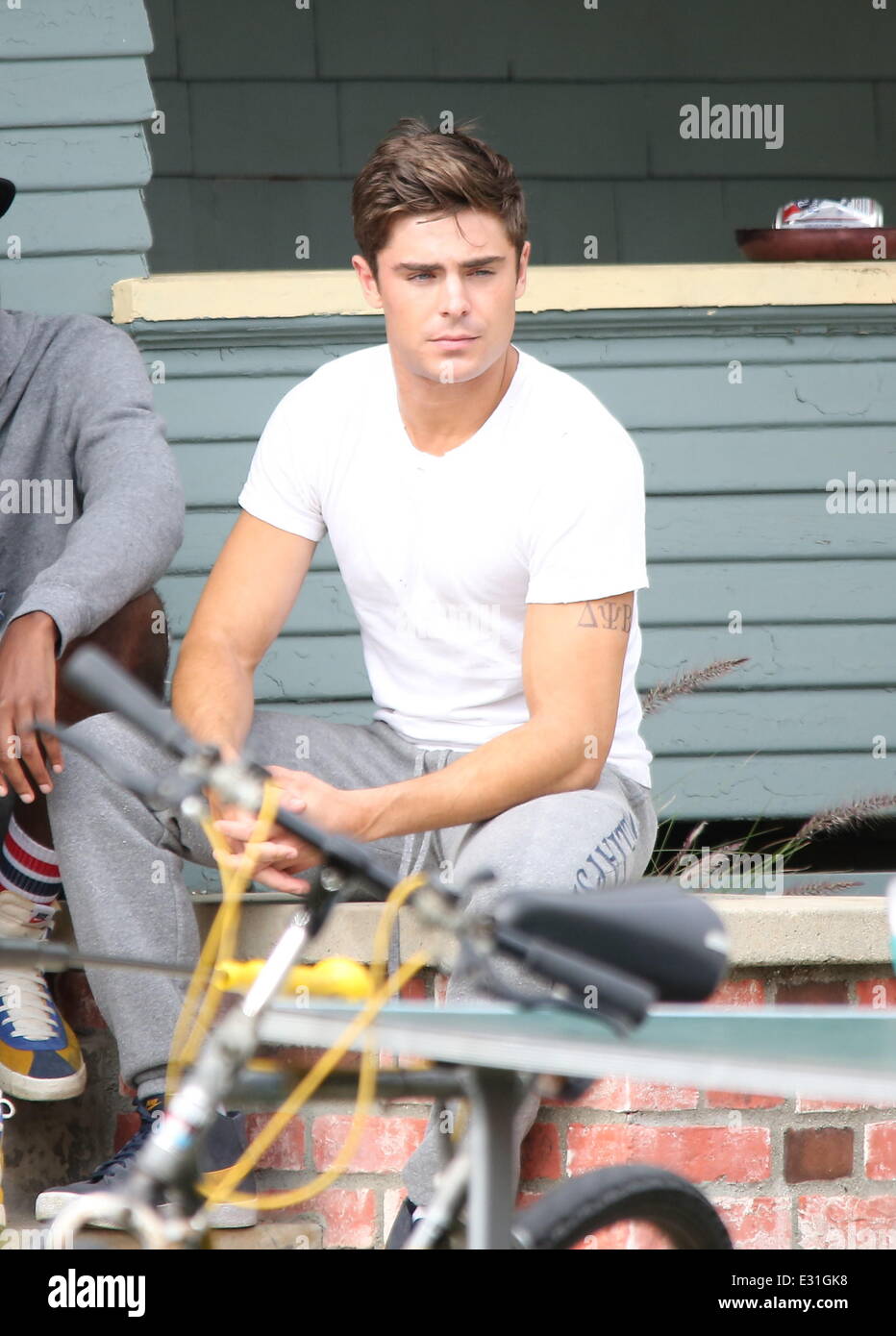 Actors on the set of 'Townies' Featuring: Zac Efron Where: Los Angeles ...