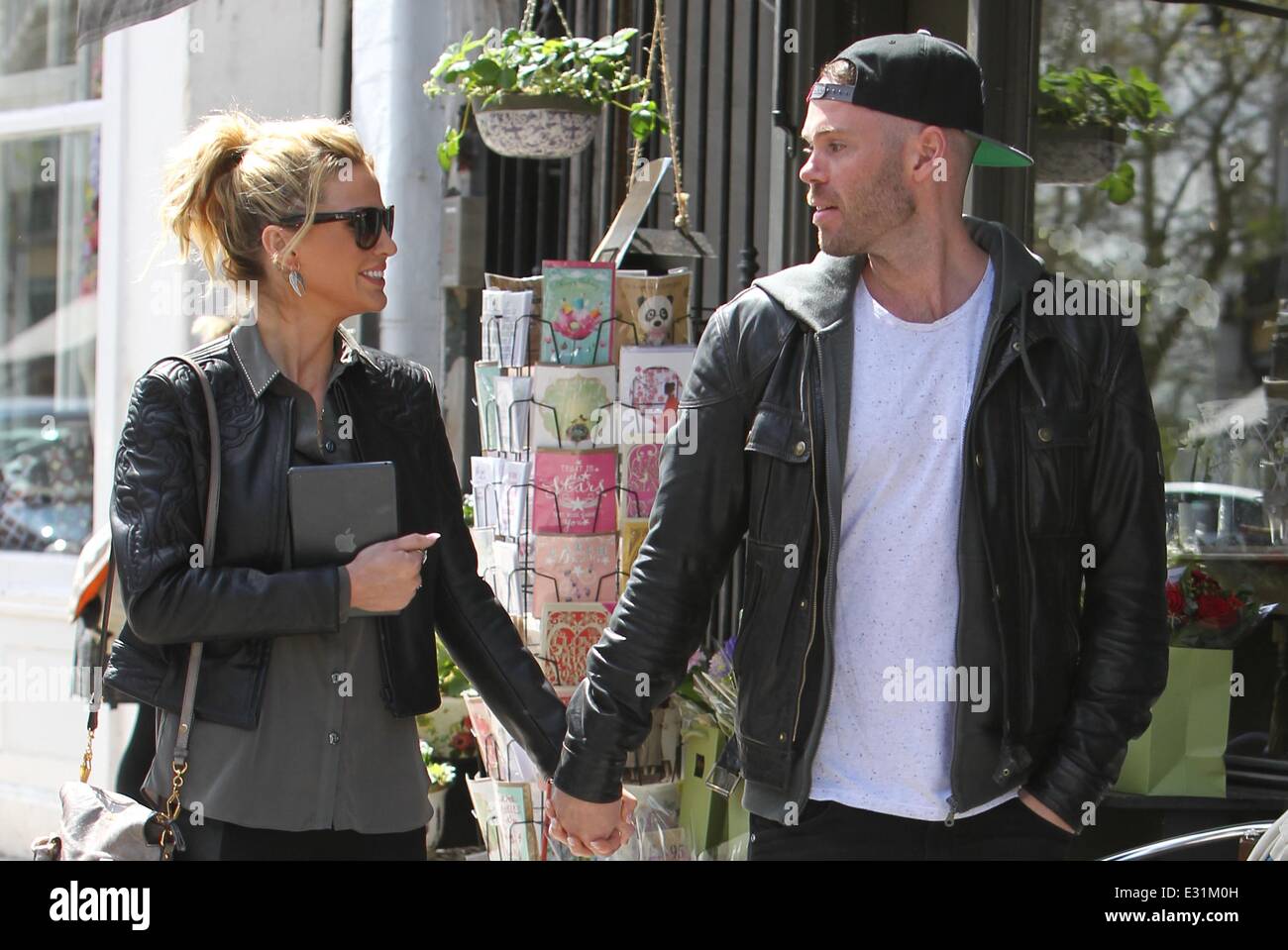 Sarah Harding and her boyfriend Mark Foster walking in Primrose Hill ...