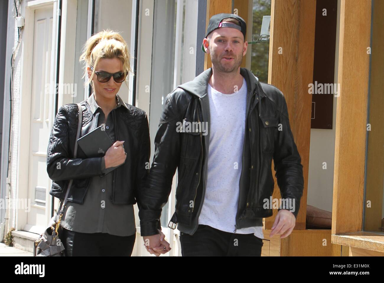 Sarah Harding and her boyfriend Mark Foster walking in Primrose Hill ...