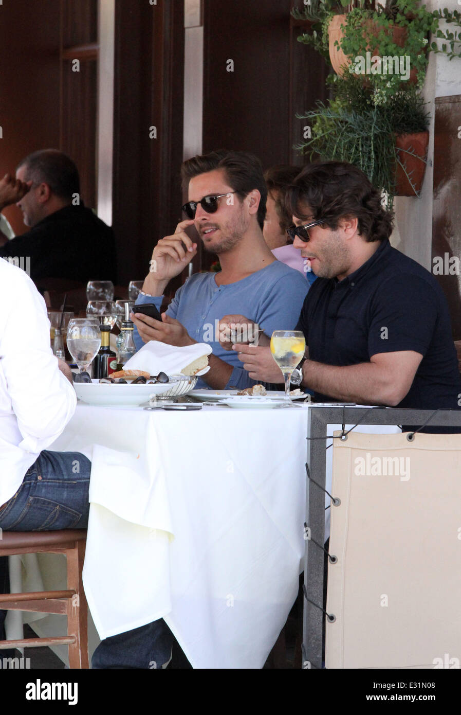 Scott Disick enjoys lunch with friends in Beverly Hills Featuring ...