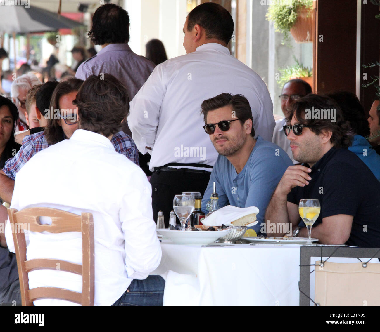 Scott Disick enjoys lunch with friends in Beverly Hills Featuring ...