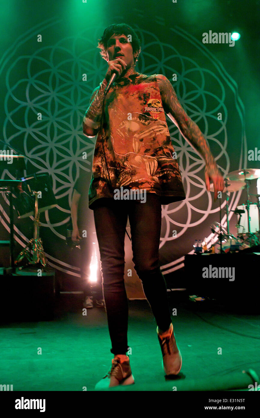 Oli sykes bring me the horizon hi-res stock photography and images - Alamy