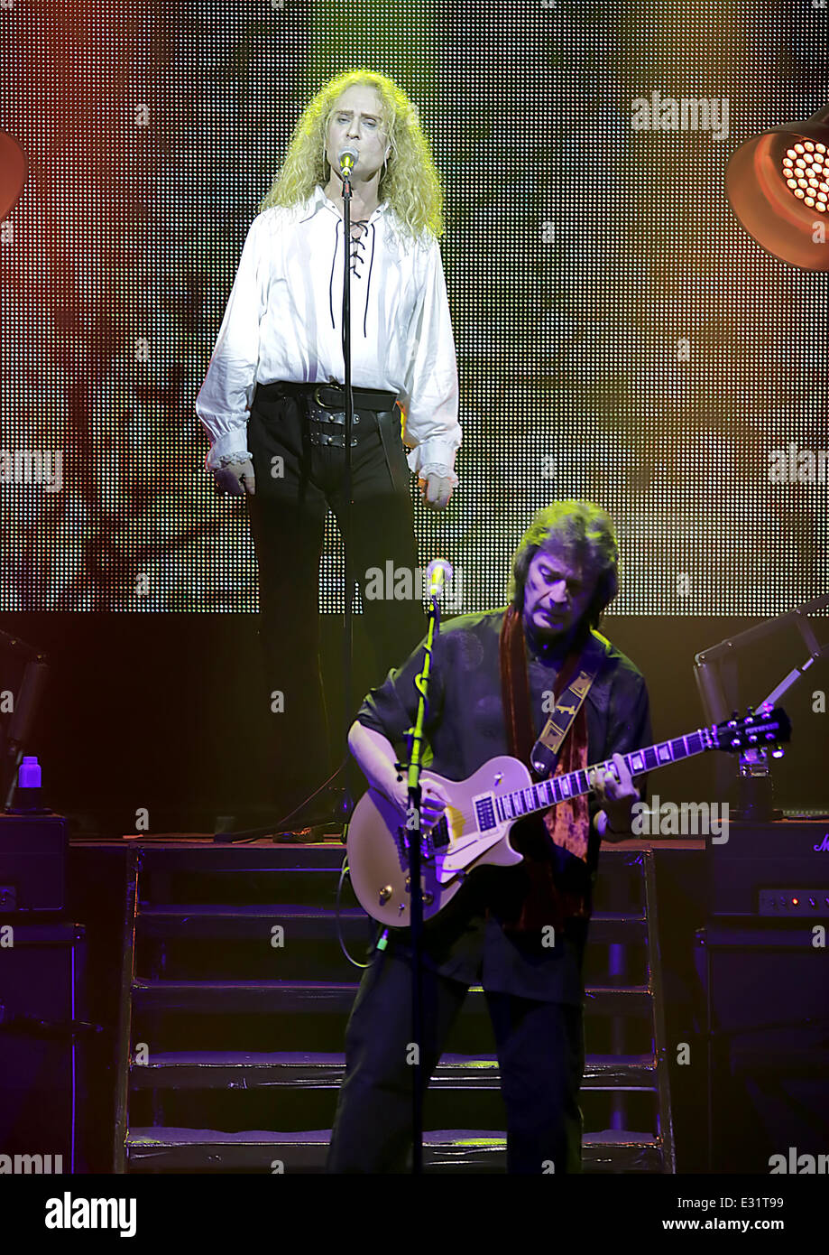 Steve Hackett performing live on his 'Genesis Revisited Tour' at ...