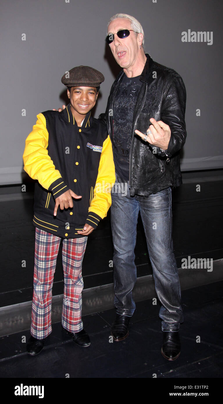 Dee Snider of Twisted Sister visits the cast of Broadway's 'Motown The ...