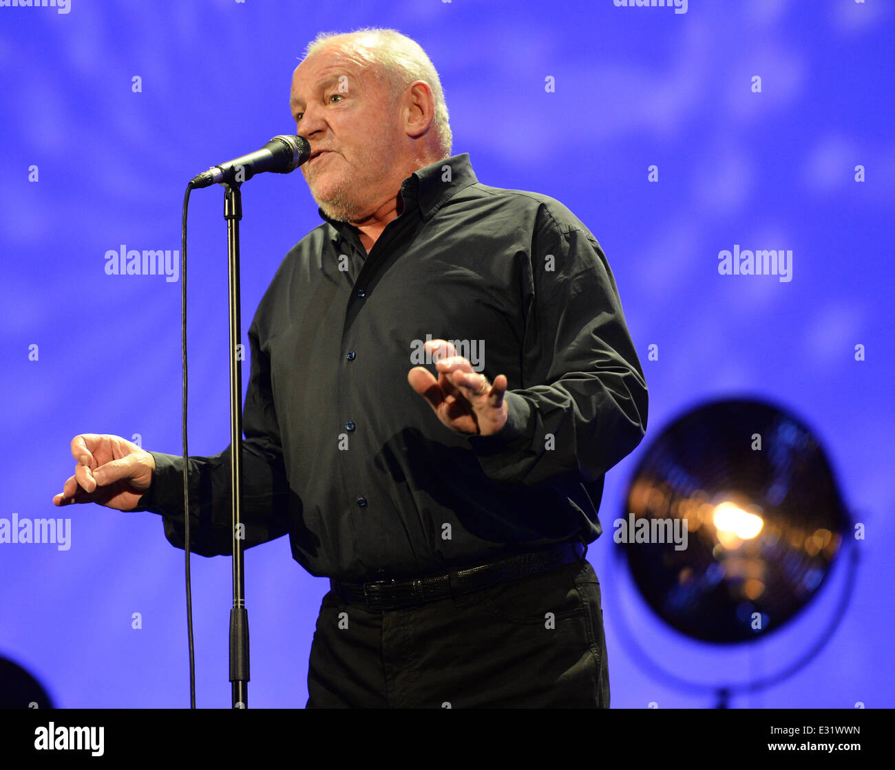 Joe Cocker performs live in concert at the Hammersmith Apollo Where ...