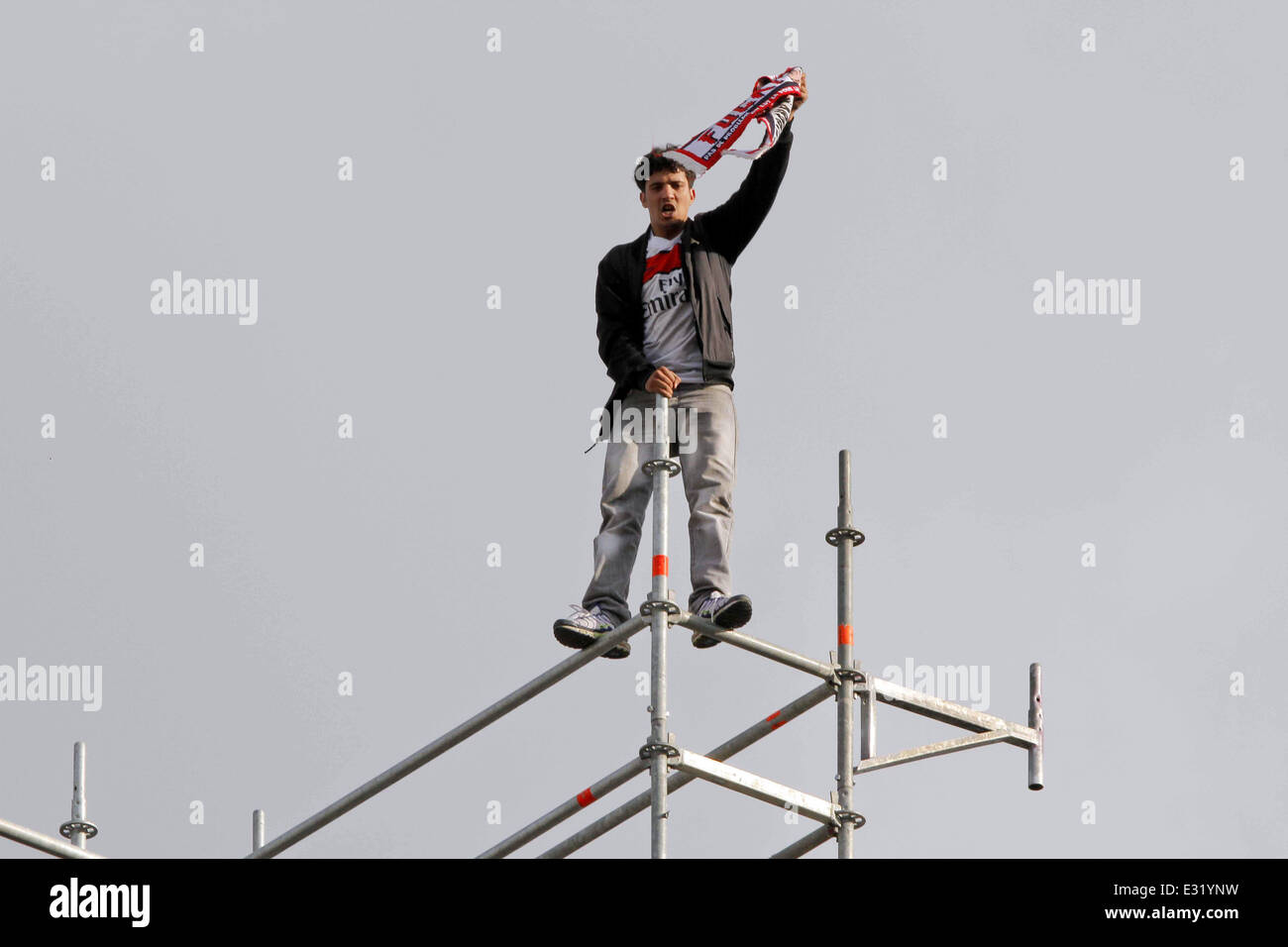 Paris Saint-Germain (PSG) supporters descend on the Trocadero to ...