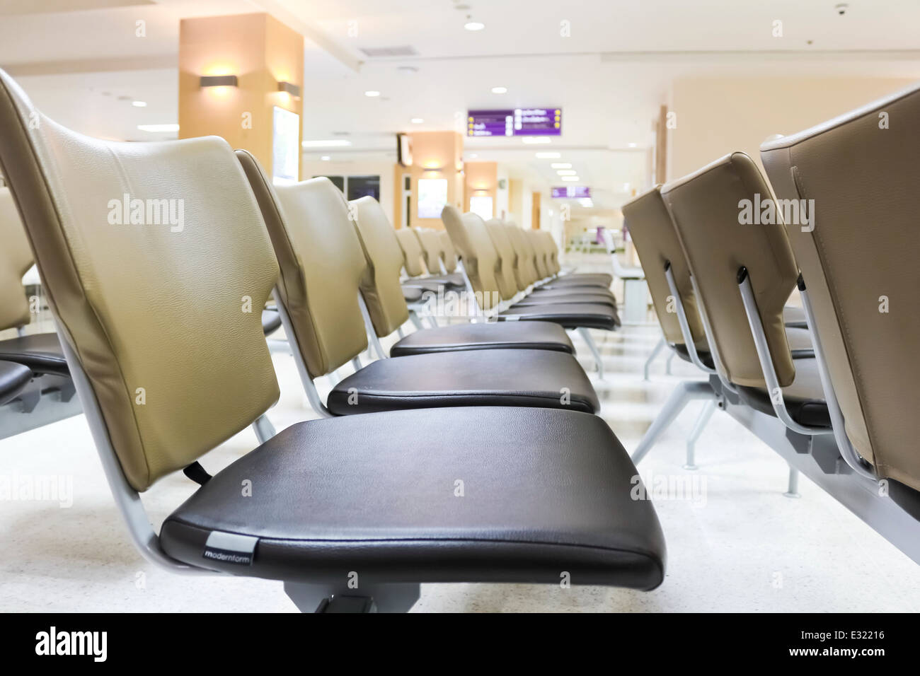 hospital waiting room Stock Photo - Alamy