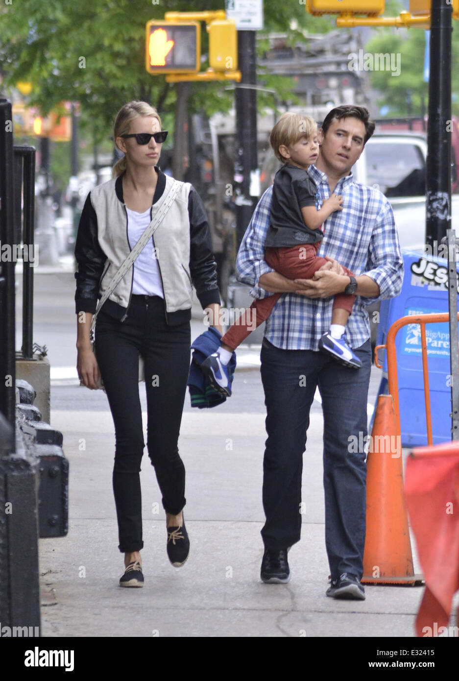 Karolina Kurkova and Archie Drury walk with their son Tobin Jack in ...