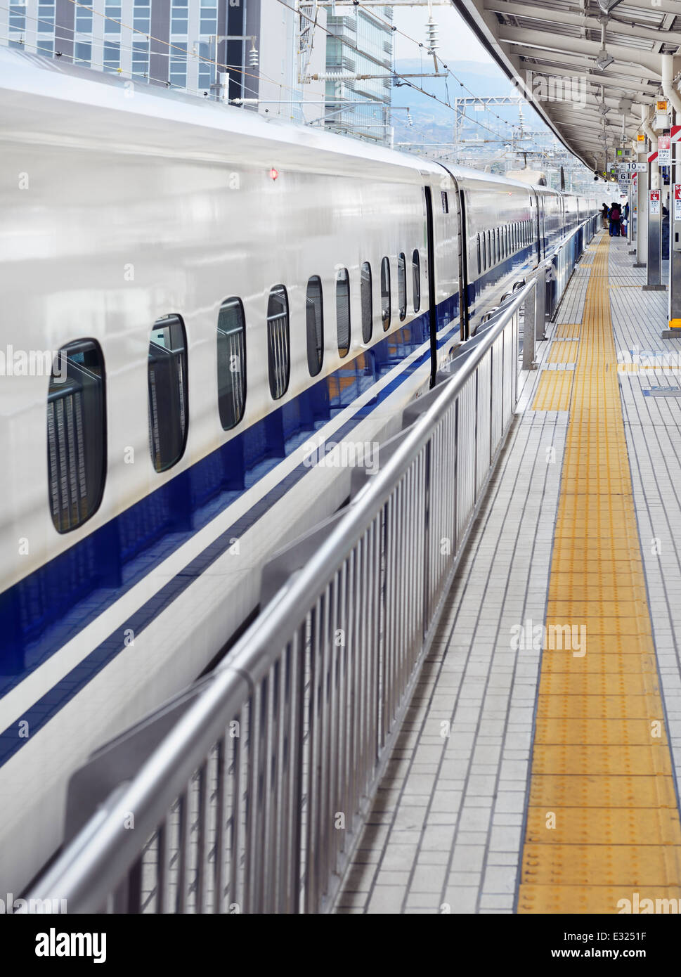 License available at MaximImages.com Shinkansen bullet train at a ...