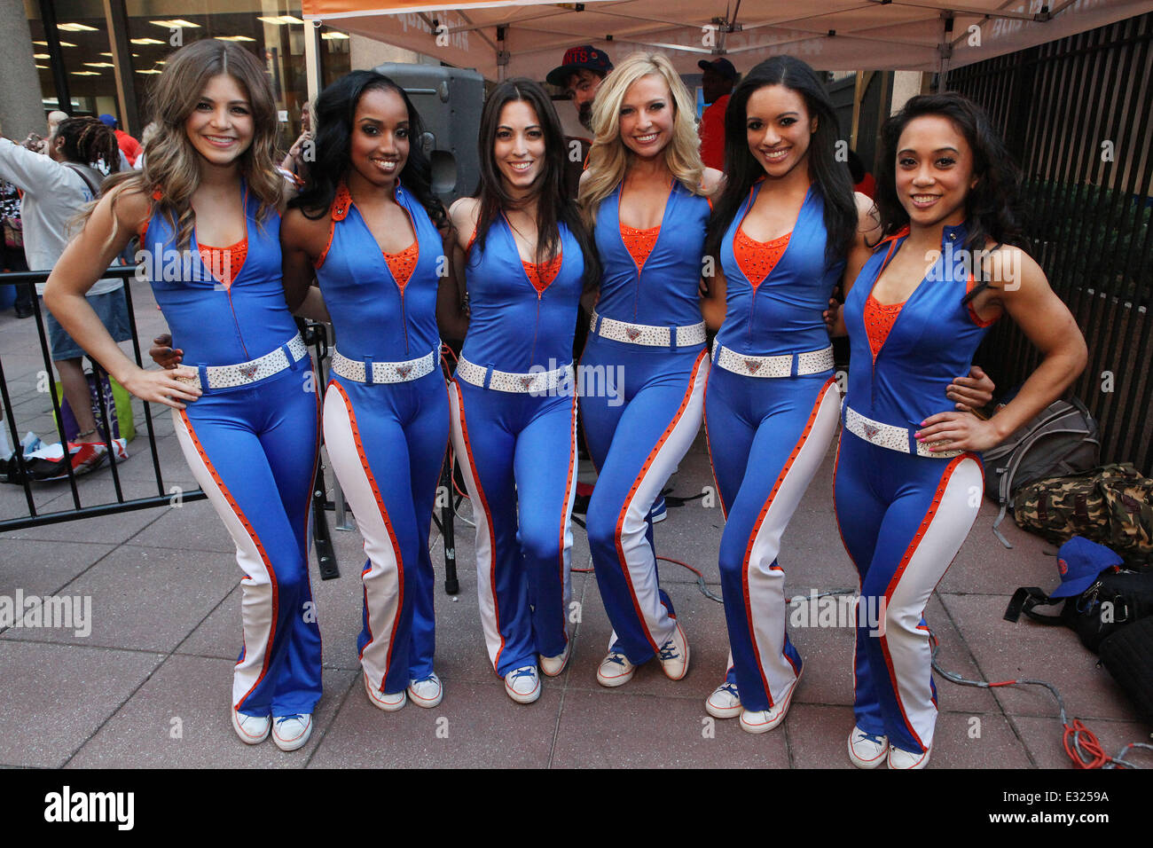 New York Knicks Pre Game Rally Cry Outside Madison Square Garden ...