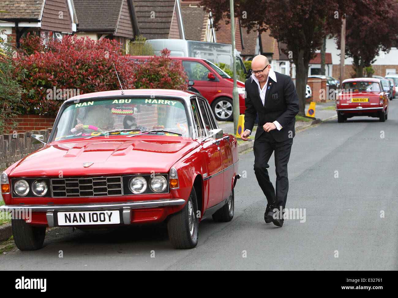 Harry Hill and Julie Walters film scenes for 'The Harry Hill Movie ...