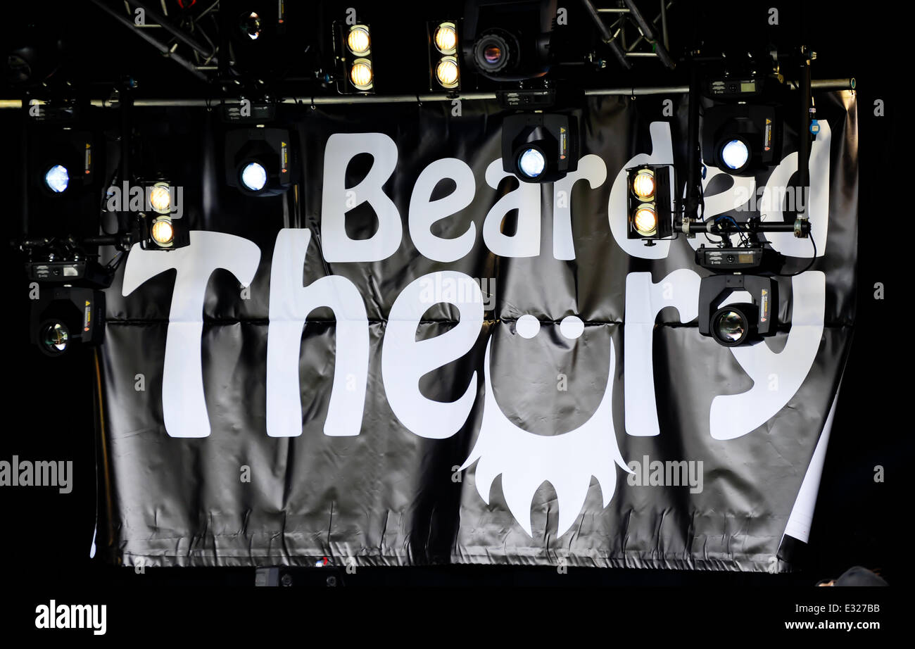 The 2013 Bearded Theory Festival at Kedleston Hall - Day One Where ...