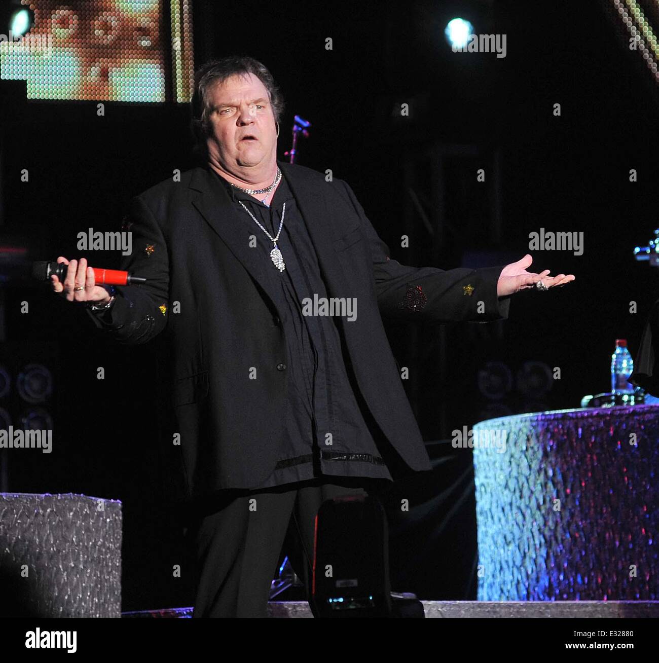 Meat Loaf performs during his 'The Farewell Tour' at The O2 Featuring ...