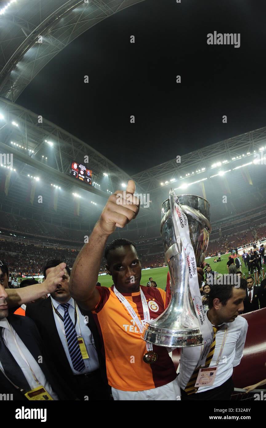Galatasaray Players with the Championship Trophy, celebrate winning ...