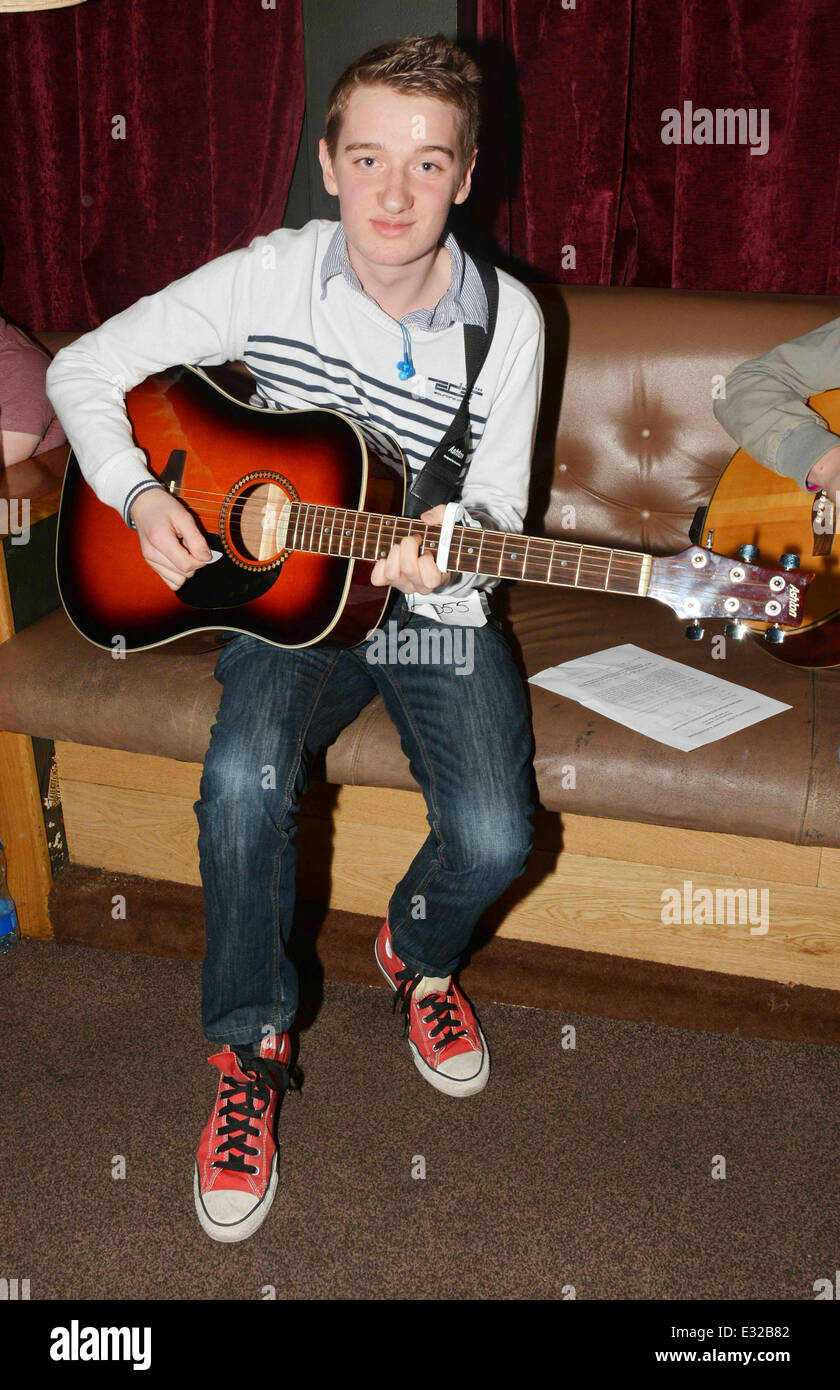 Louis Walsh hosts auditions for Ireland's next big boyband to rival One ...